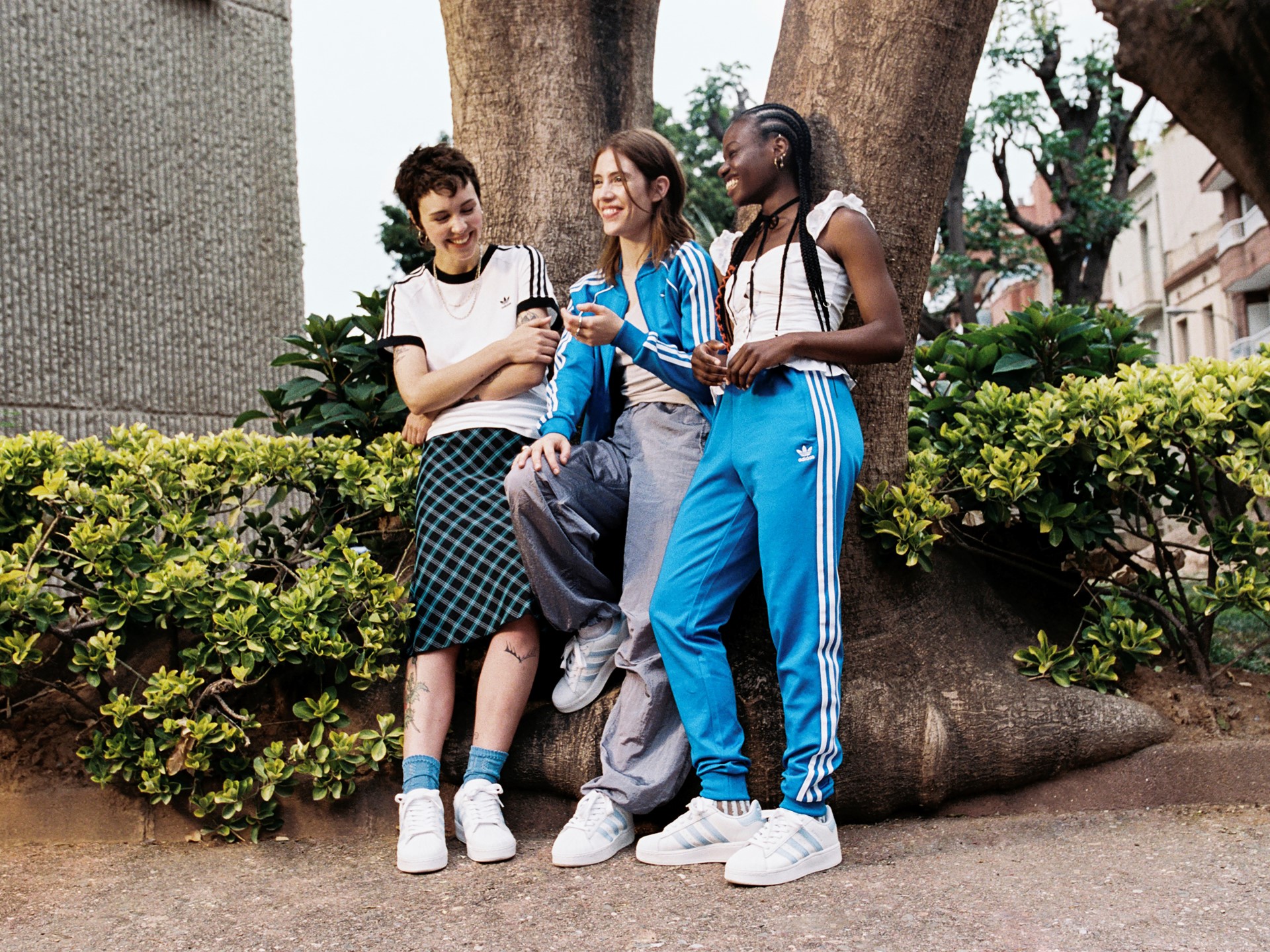 adidas Originals Superstar XLG On Model Halo Groupshot Details Female