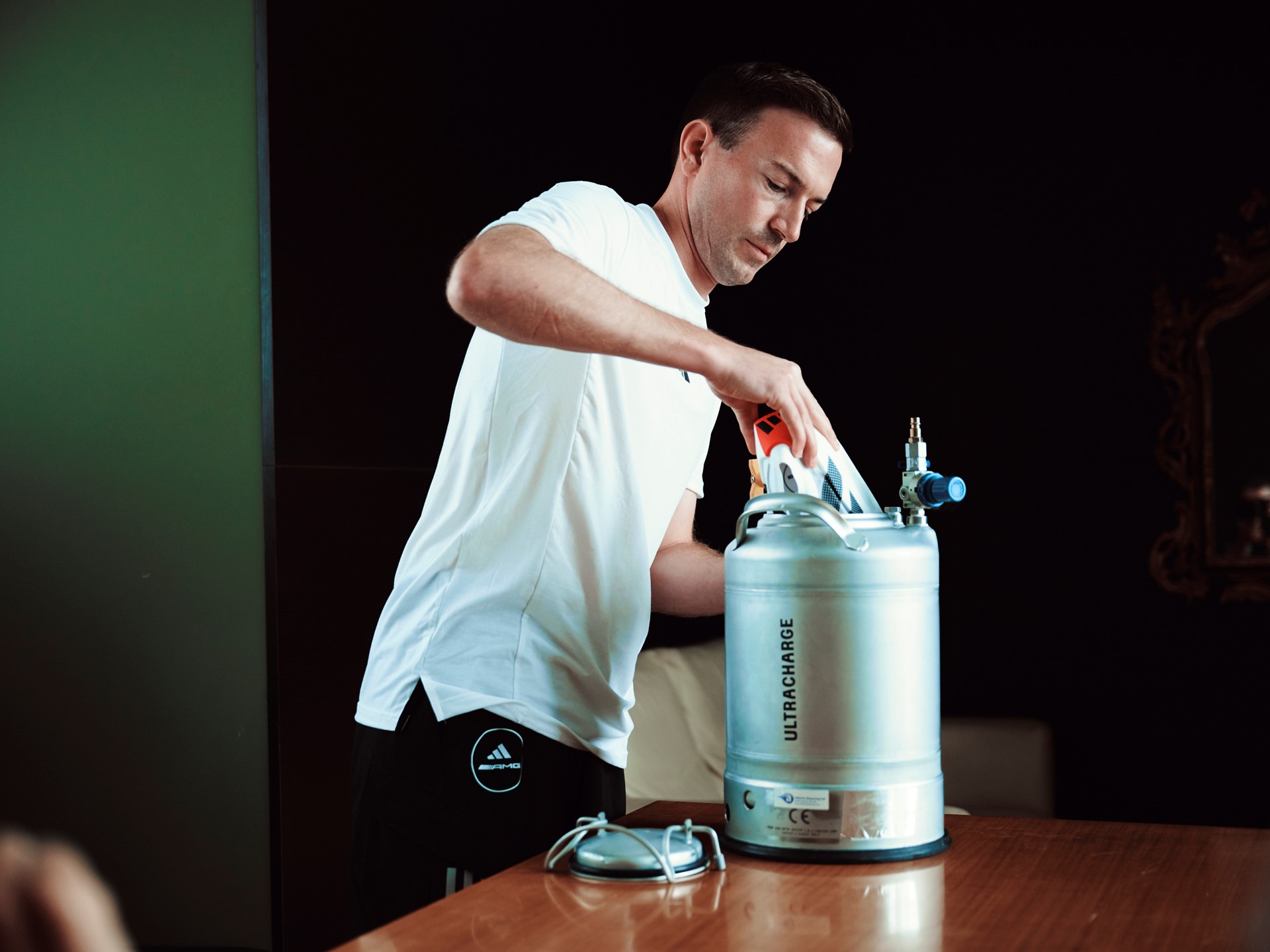 Chasing 100 - adidas Products & Innovation Team - Ultracharge