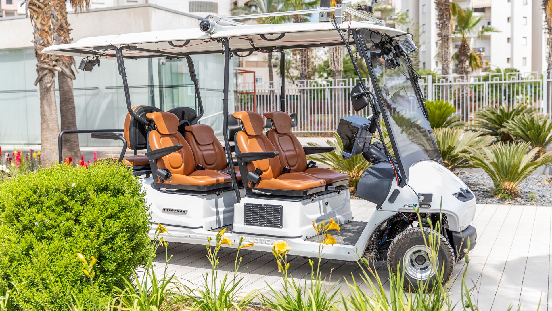 How Carteav is Quickly Deploying Autonomous Vehicles at Low-Speeds ...