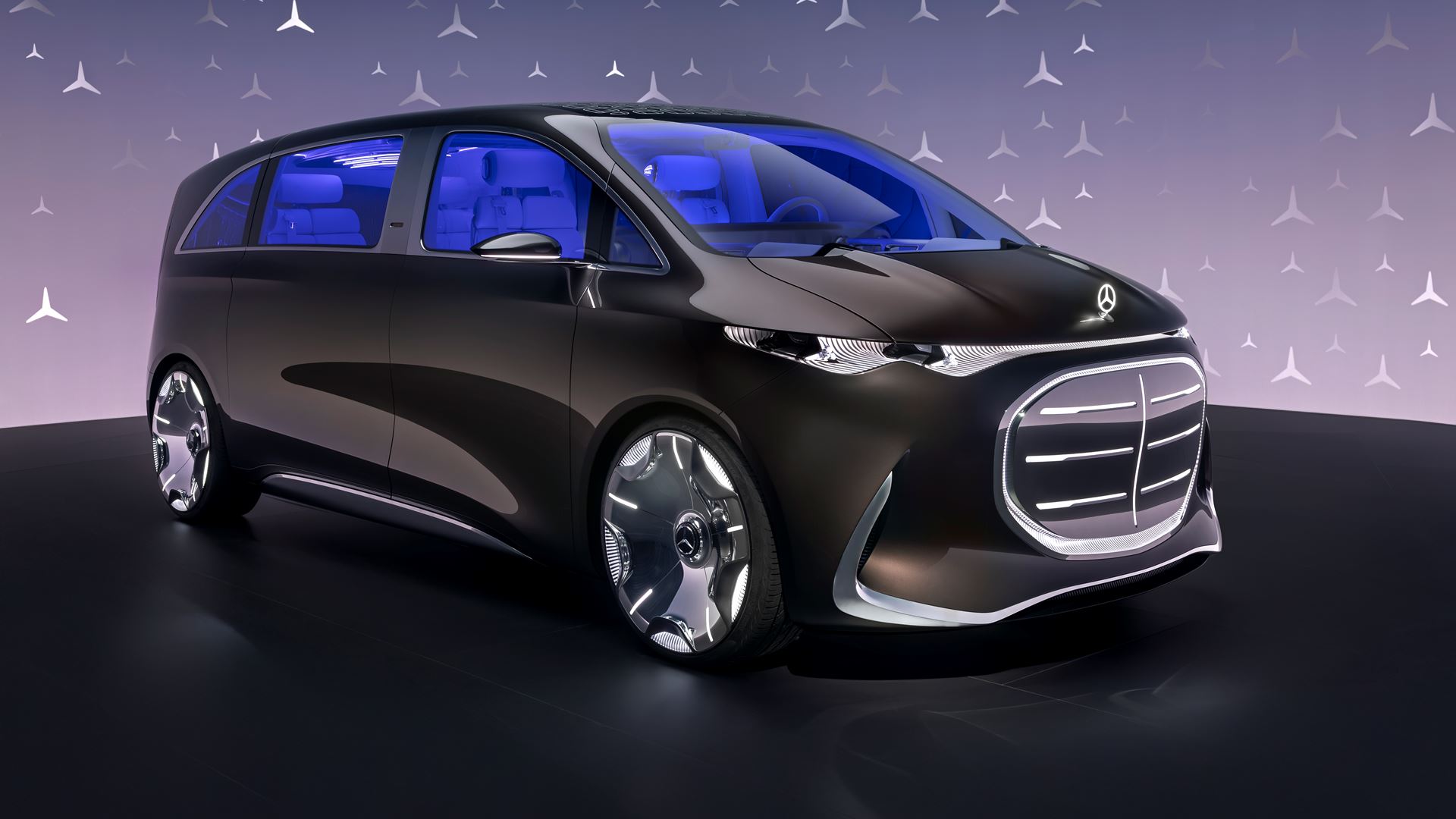 Mercedes Benz Unveils Vision V Luxury Limousine at the Shanghai Motor Show