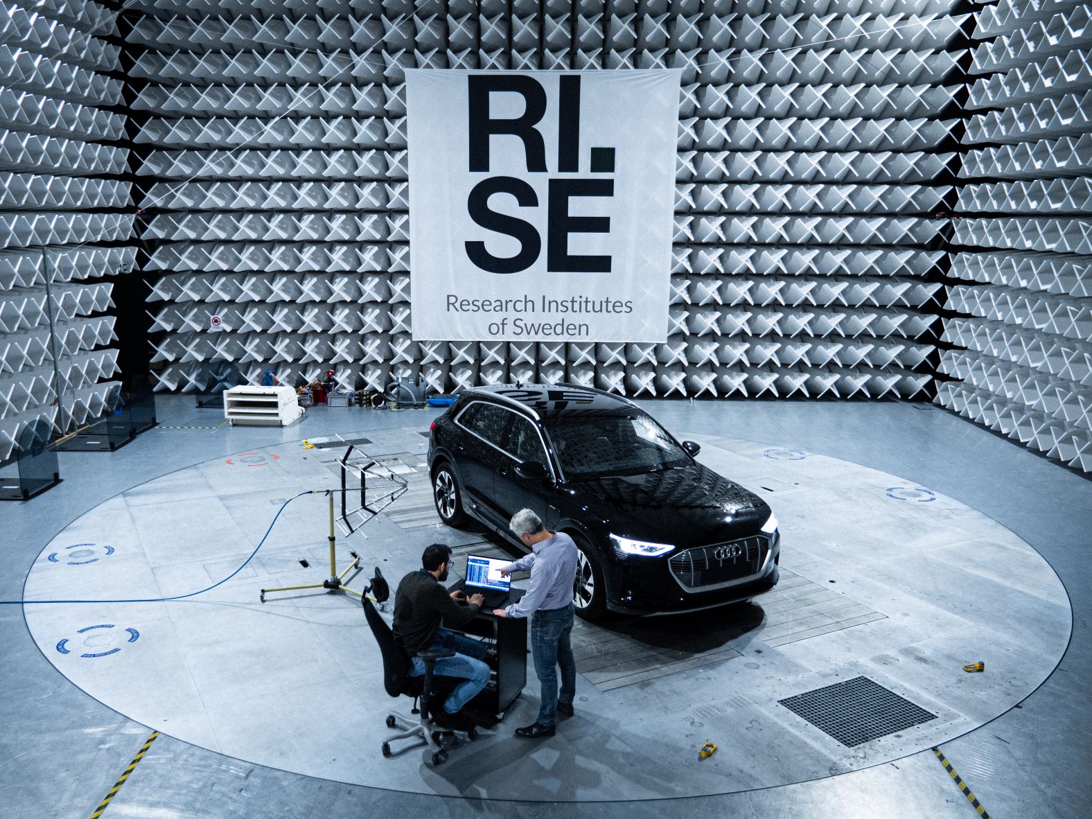 Advanced Hub for Automotive Cyber Security