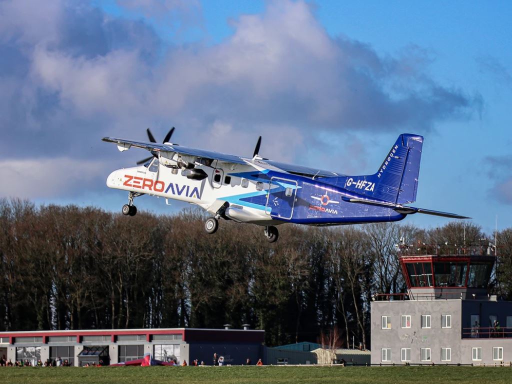 ZeroAvia Flies World’s Largest Aircraft Powered With a Hydrogen ...