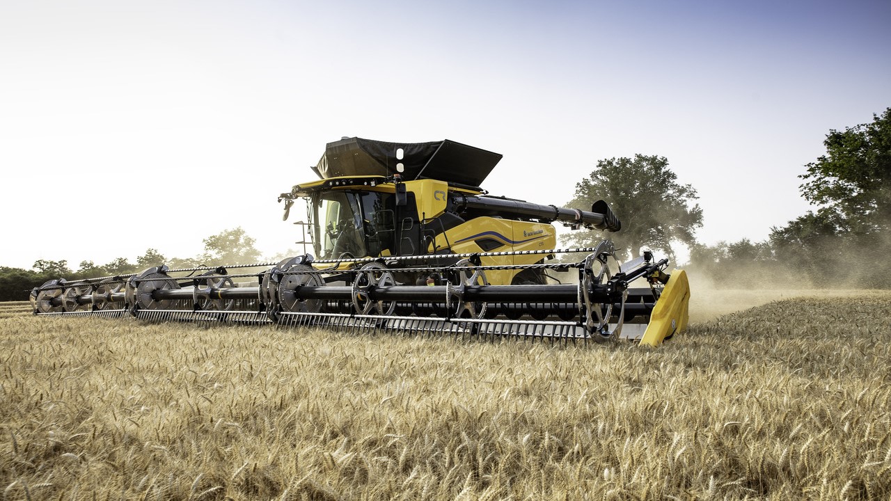 [UPDATED WITH PICTURES] New Holland previews the CR11, the next ...