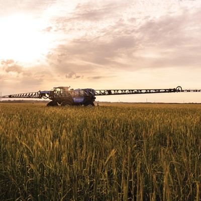 New Holland launches upgraded lineup of Guardian™ front boom sprayers ...
