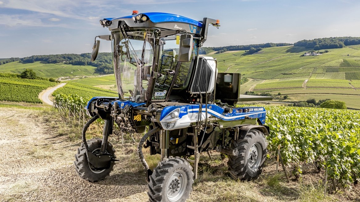 New Holland Straddle Tractor TE6 Range