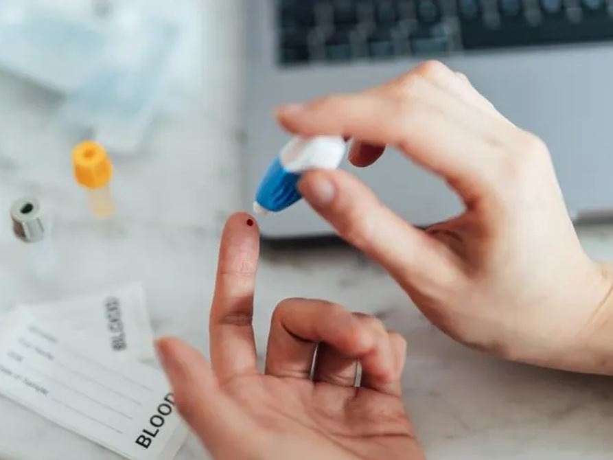 Best At-Home Blood Tests: A 2024 Guide