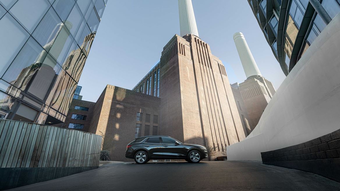 GENESIS STUDIO AT BATTERSEA POWER STATION