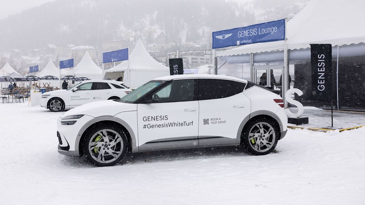 GENESIS PUBLIC LOUNGE WHITE TURF