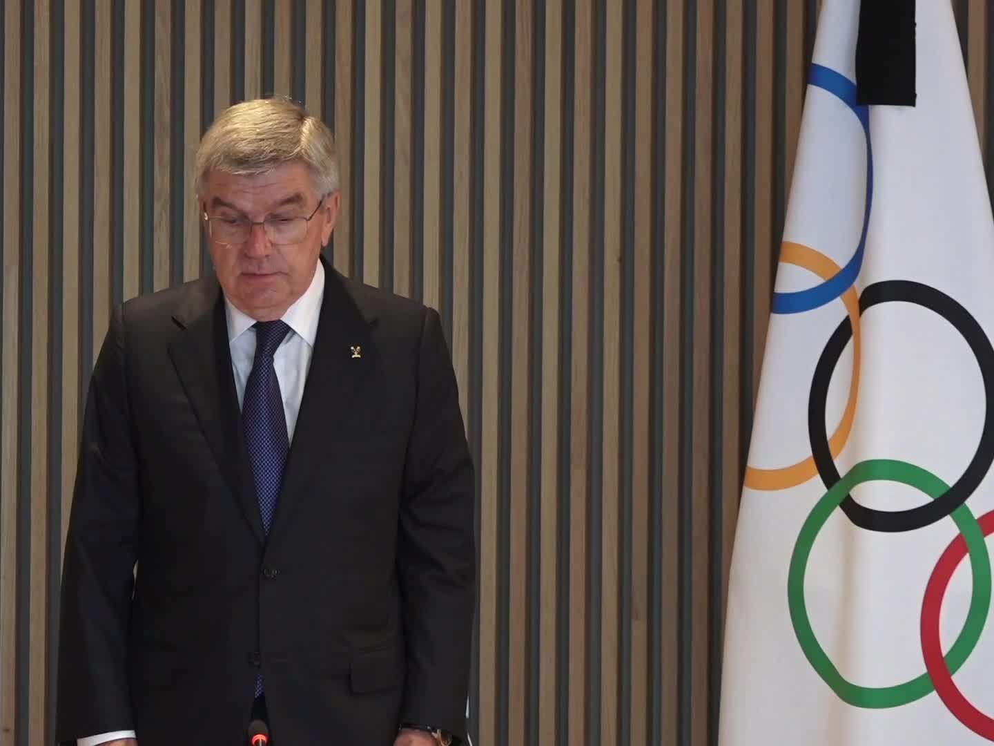 International Olympic Committee President Thomas Bach pays tribute to ...