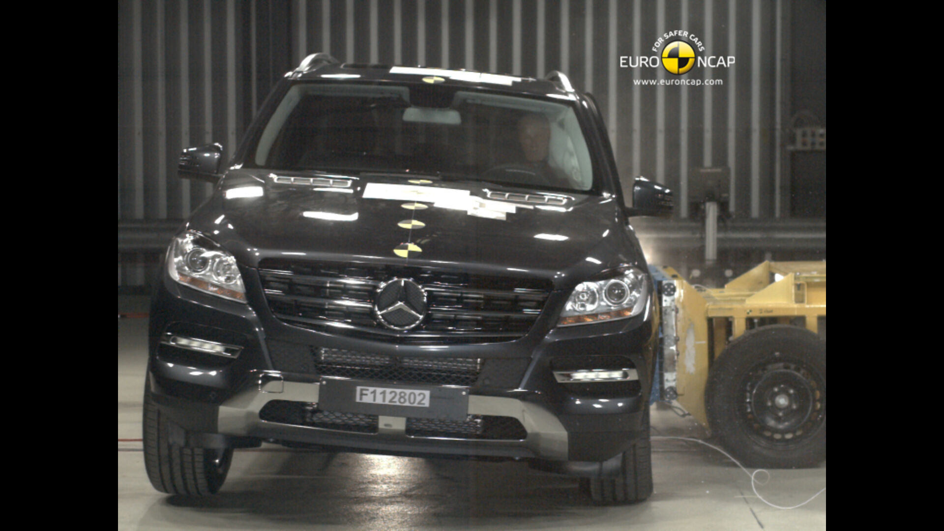 Mercedes M Class - Crash Tests 2011
