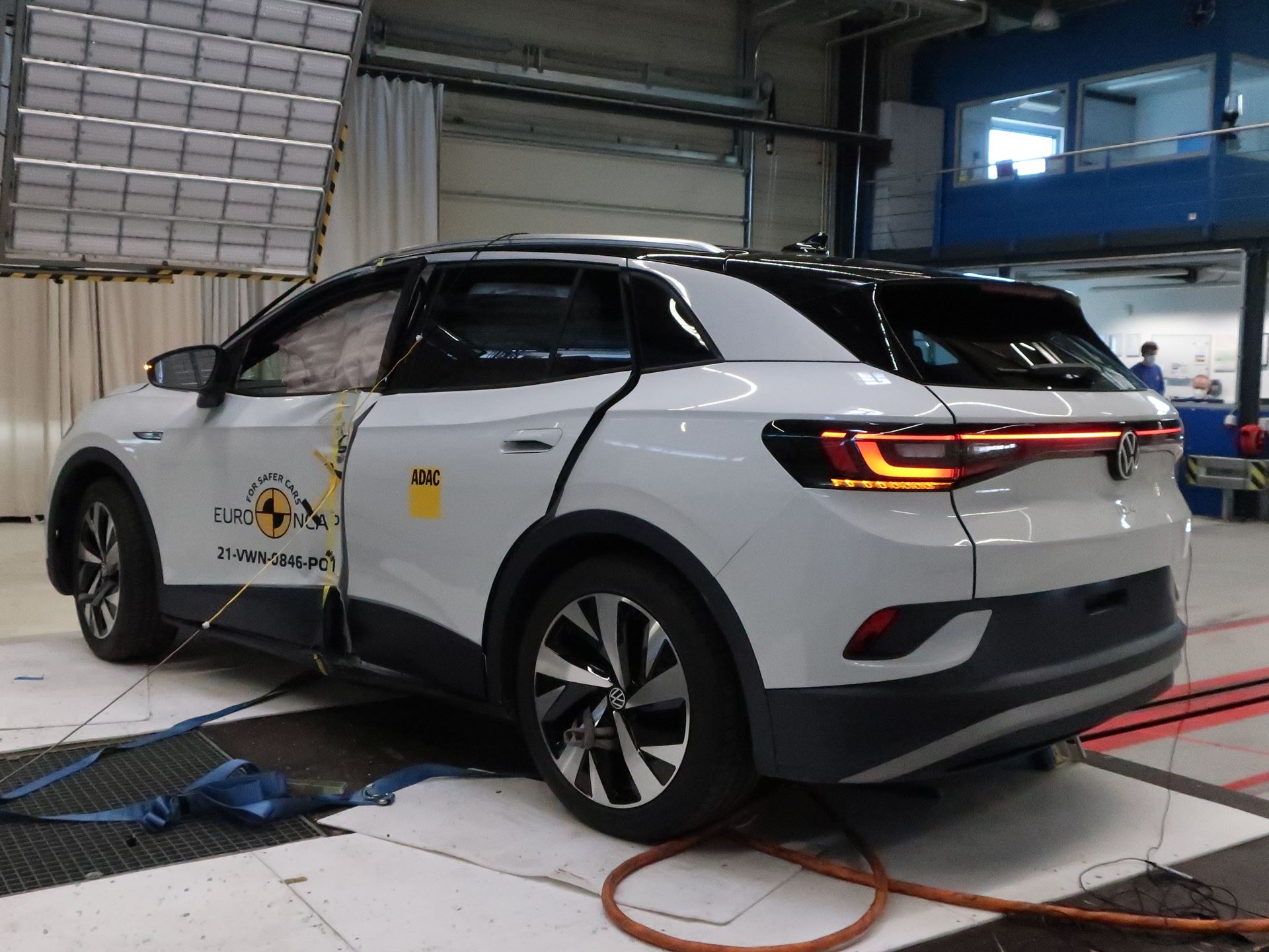 VW ID.4 - Side Pole test 2021 - after crash