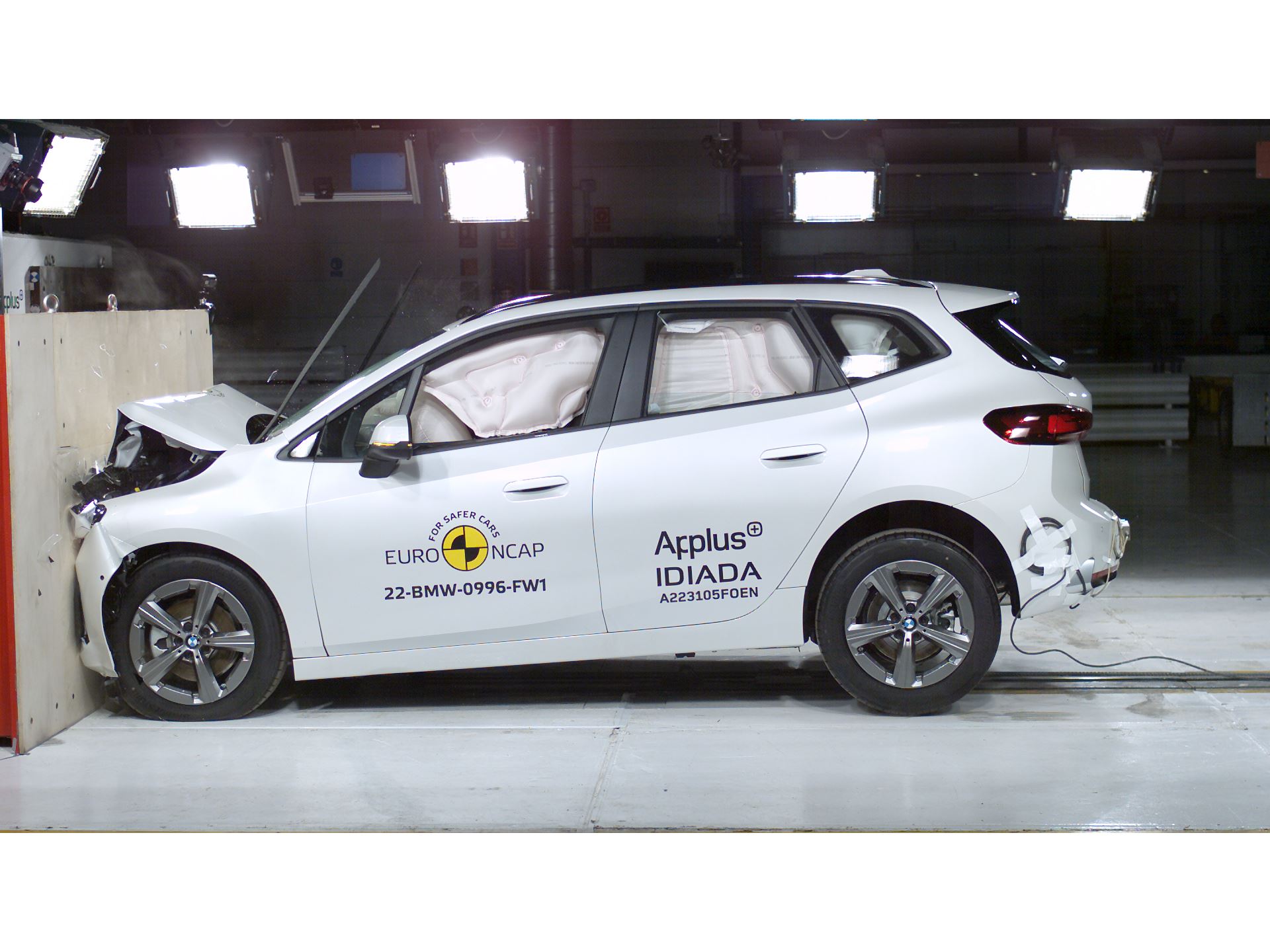 BMW 2 Series Active Tourer - Full Width Rigid Barrier test 2022