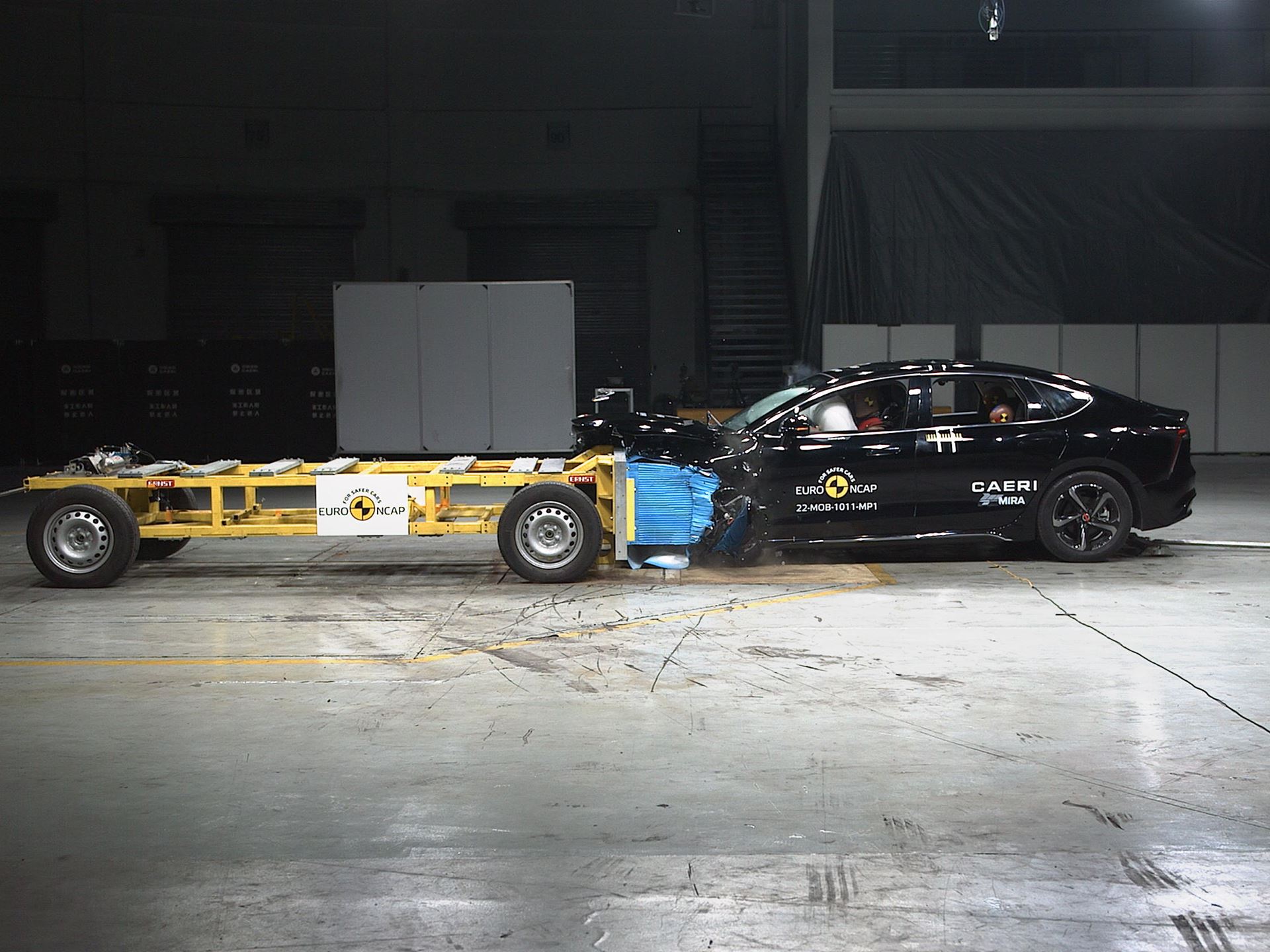 Mobilize Limo - Mobile Progressive Deformable Barrier test 2022