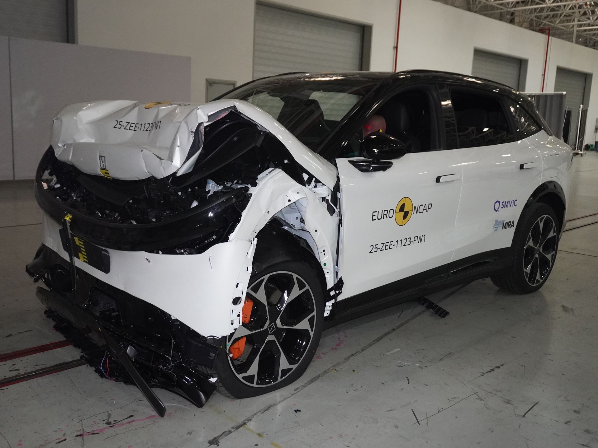 ZEEKR 7X - Full Width Rigid Barrier test 2025 - after crash