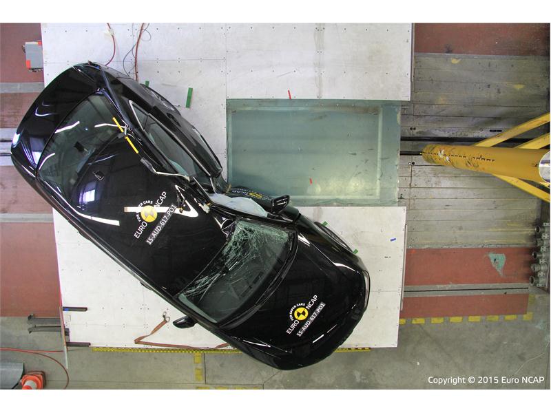 Euro NCAP Newsroom : Audi A4 - Pole crash test 2015 - after crash