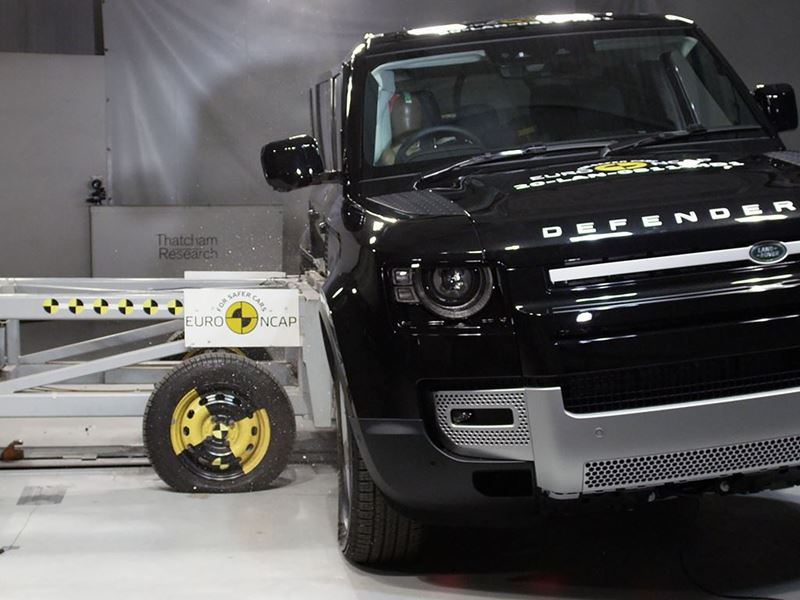 Euro NCAP Newsroom : Land Rover Defender - Side Mobile Barrier test 2020