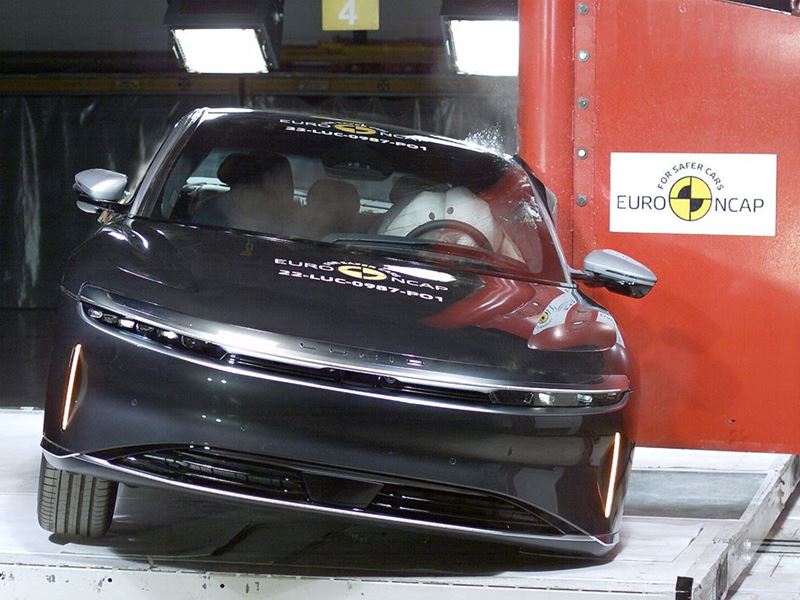 Euro NCAP Newsroom : Lucid Air - Side Pole test 2022