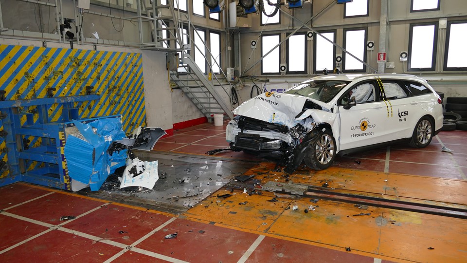 Ford Mondeo - Frontal Offset Impact test 2019 - after crash