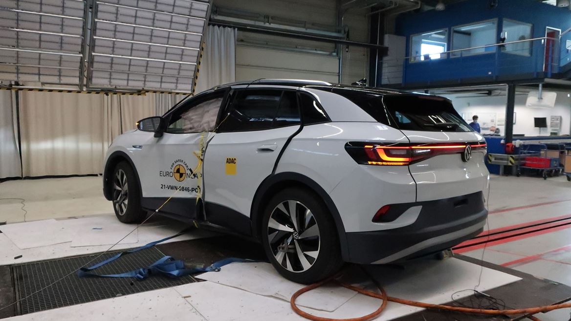 VW ID.4 - Side Pole test 2021 - after crash
