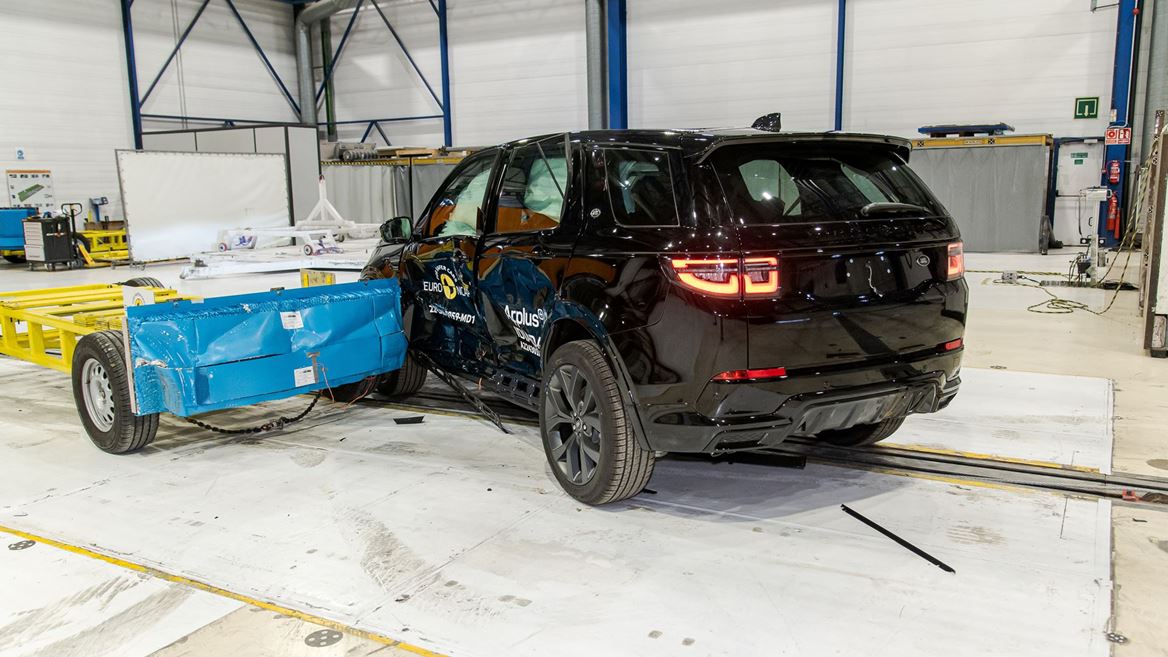 Land Rover Discovery Sport - Side Mobile Barrier test 2022 - after crash