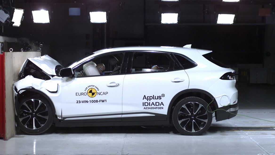 VinFast VF8 - Full Width Rigid Barrier test 2023