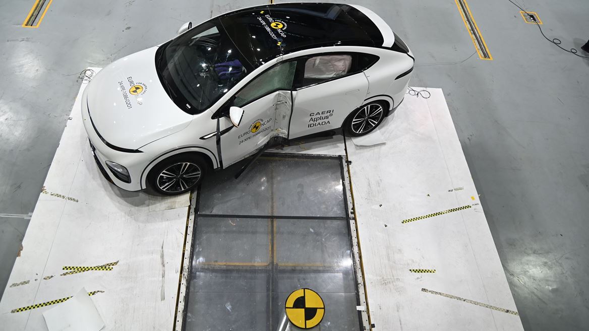 XPENG G6 - Side Pole test 2024 - after crash