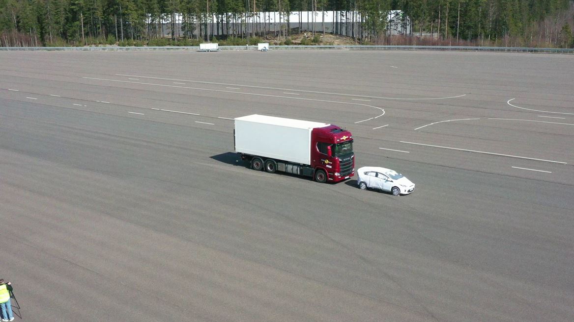 Scania R-series (6x2 Rigid) 2025 Commercial Truck Safety Tests