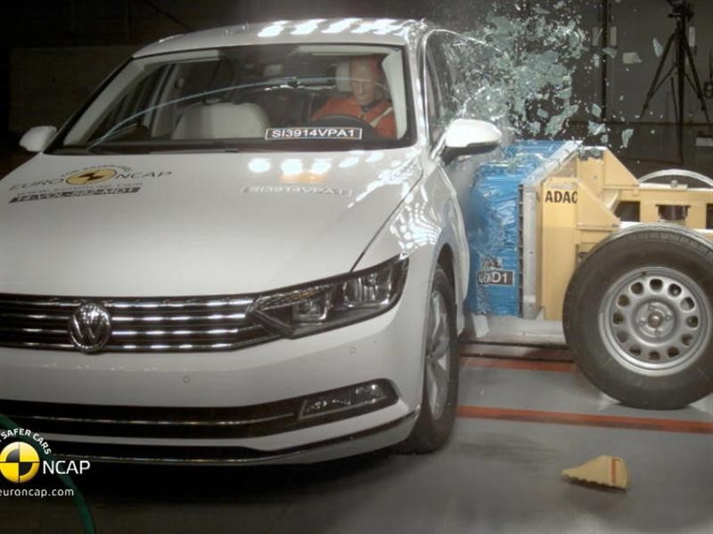 Volkswagen Passat - Euro NCAP Results 2014