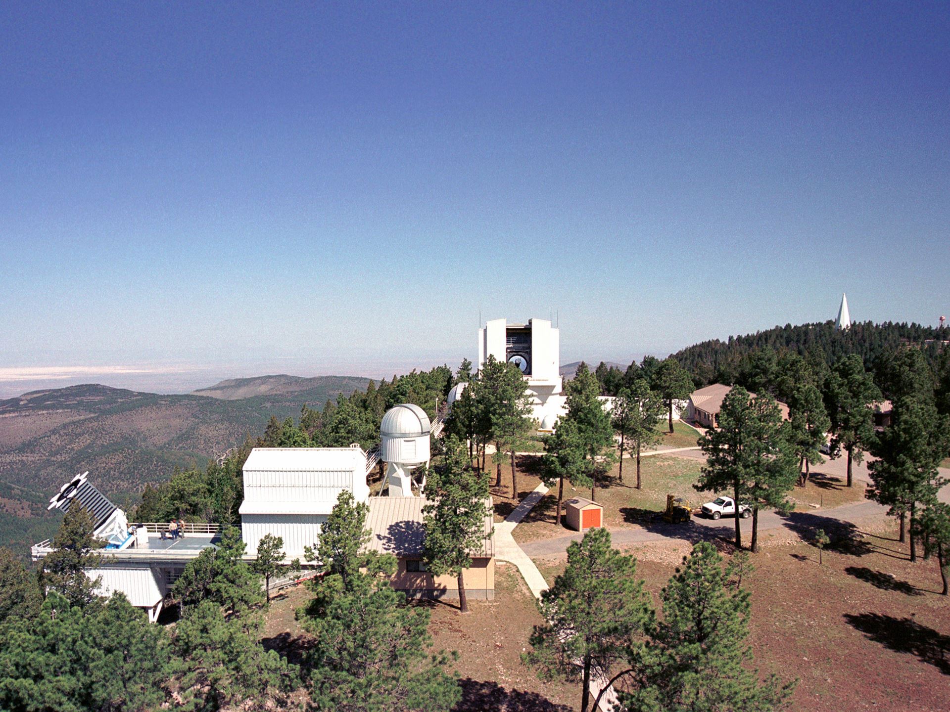 1251394153_fullres_apache_point_cw