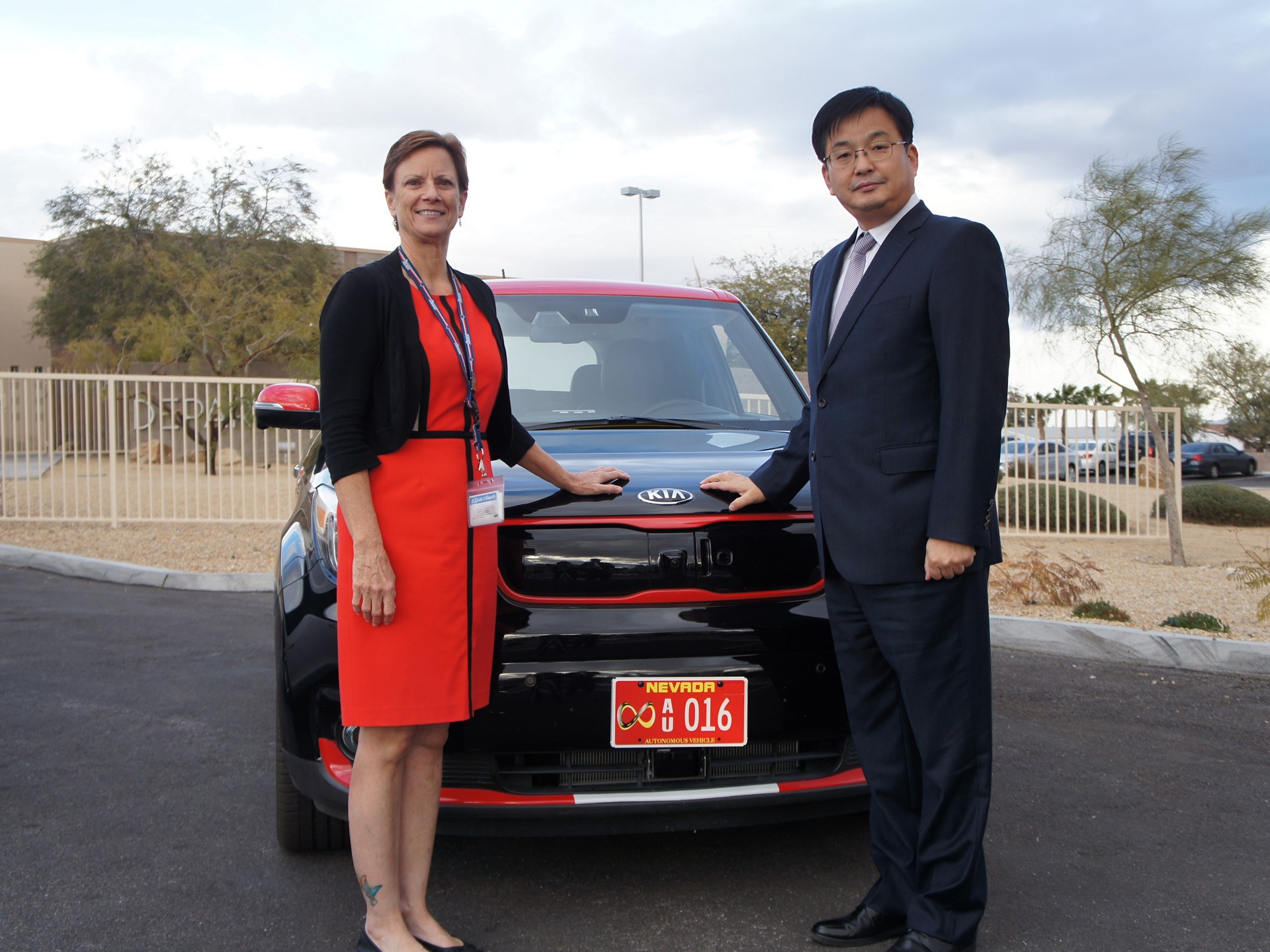 Robin Allender and Dr. Tae-Won Lim