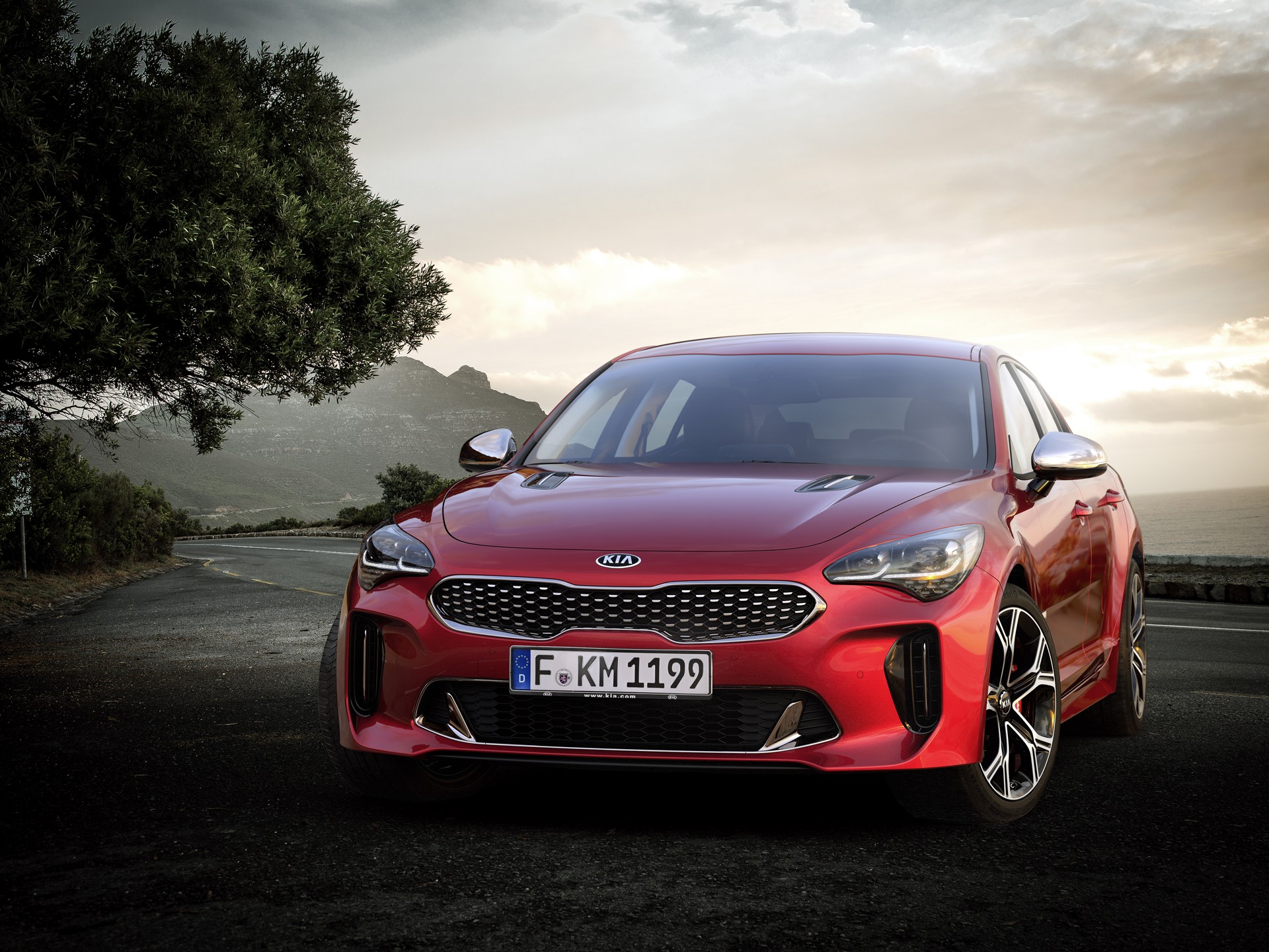 Kia Stinger red