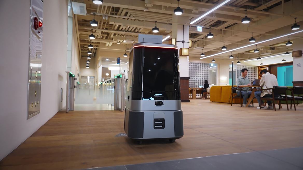 DAL-e Delivery: Delivering drinks across the building