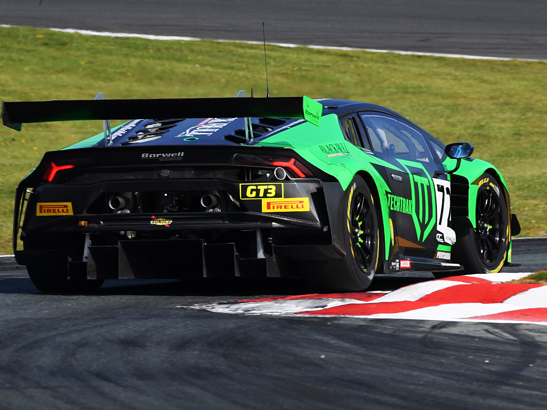 04 Adam Balon-Phil Keen (Barwell Motorsport) Lamborghini Huracán GT3 Evo 02