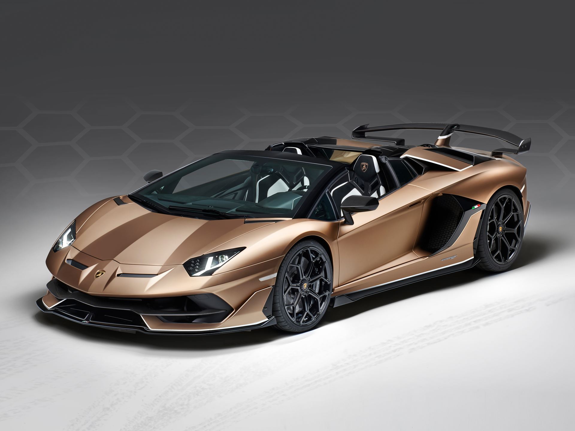 Lamborghini Aventador SVJ Roadster Bronzo Zenas