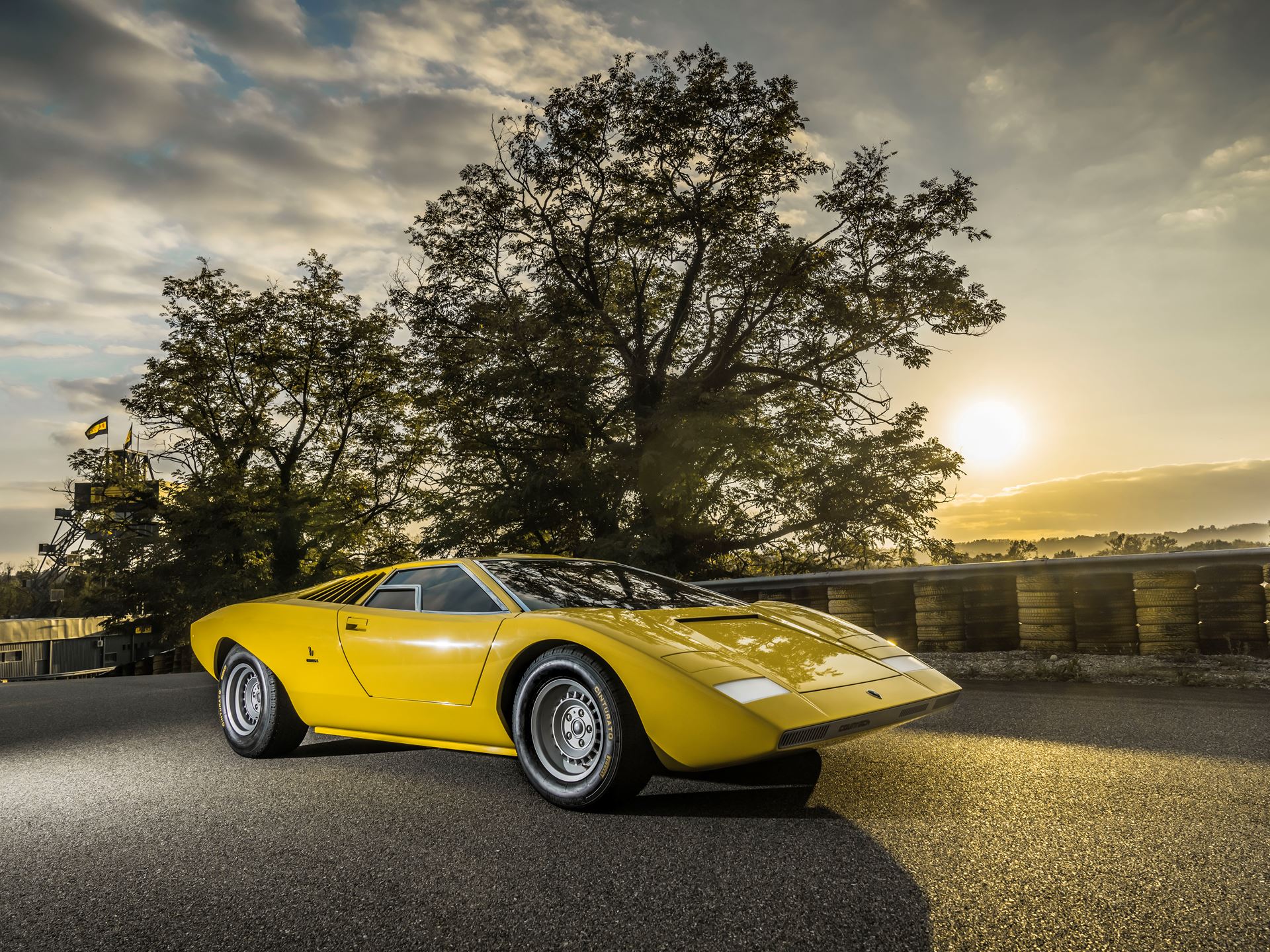 Countach LP500 angle