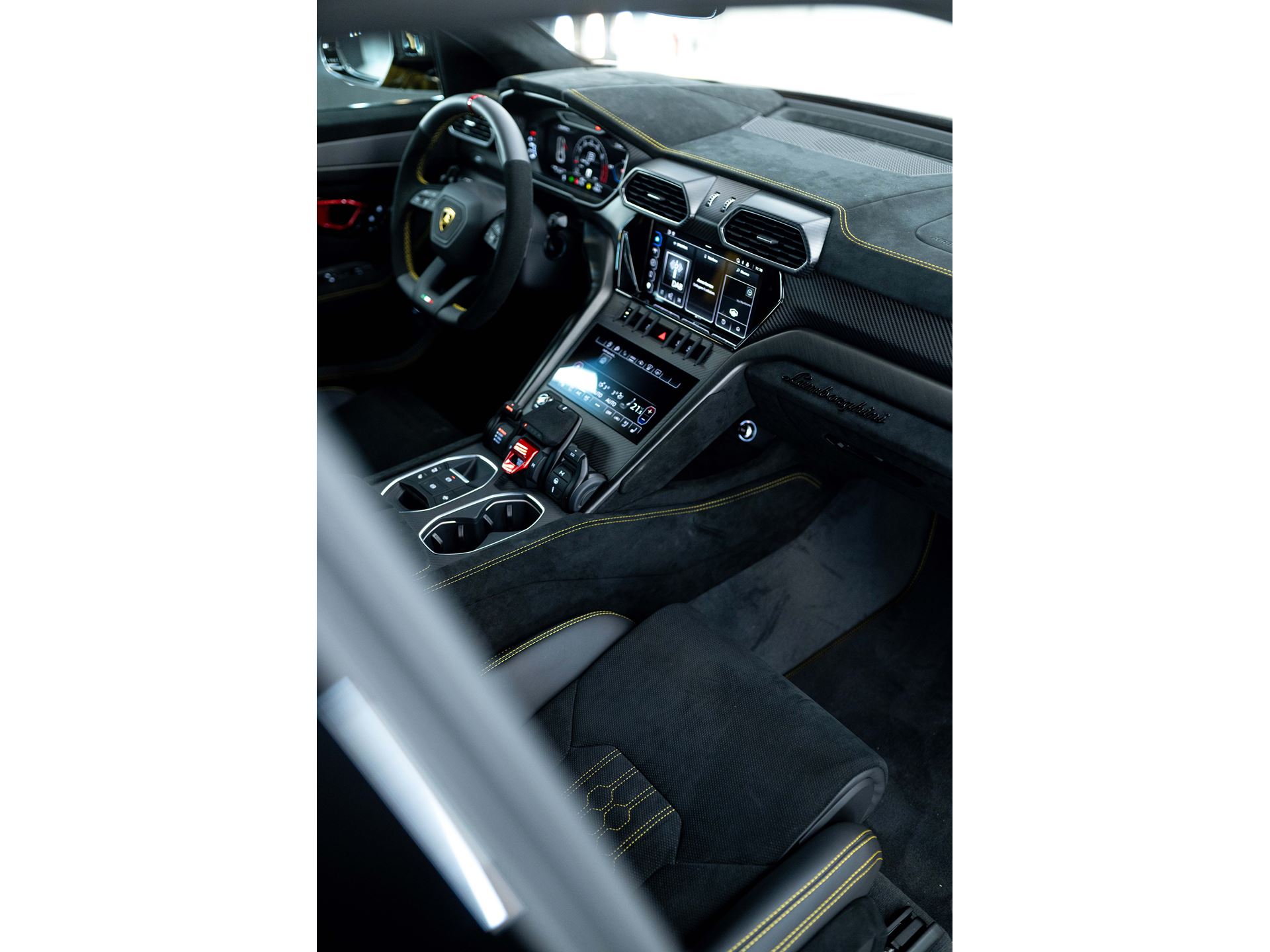Lamborghini Urus Performante Interior