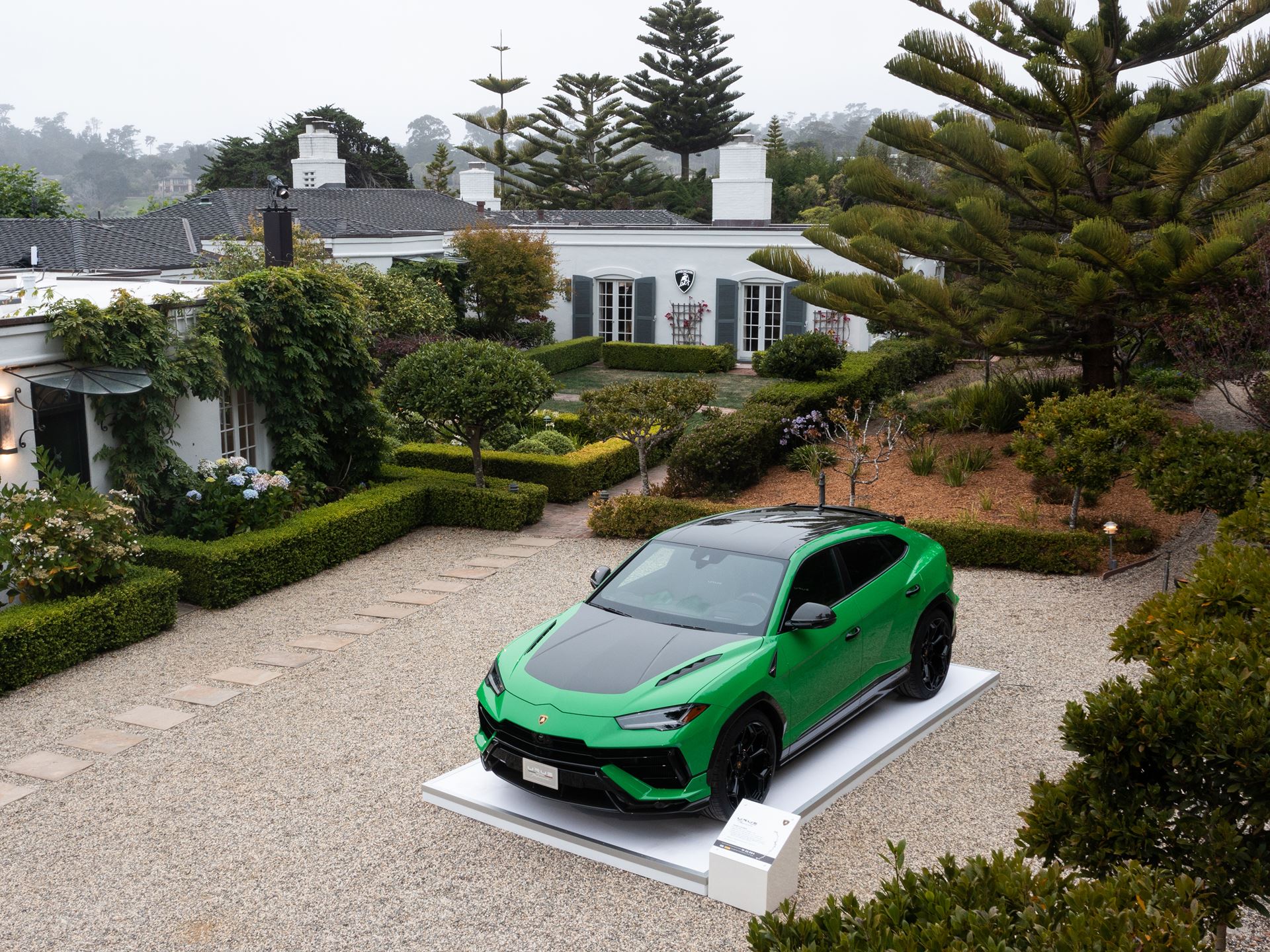 Lounge Lamborghini Monterey 2022