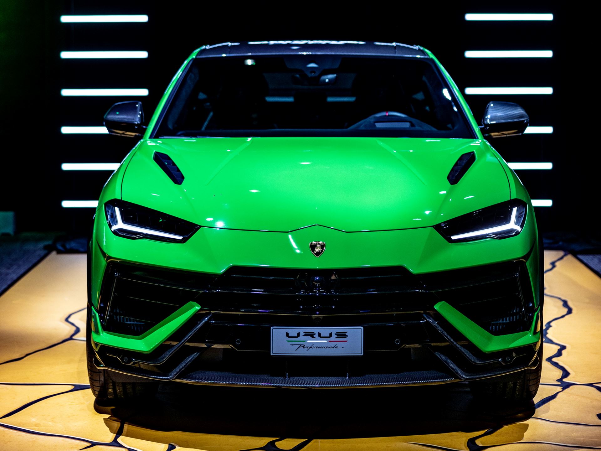 Urus Performante EU Presentation
