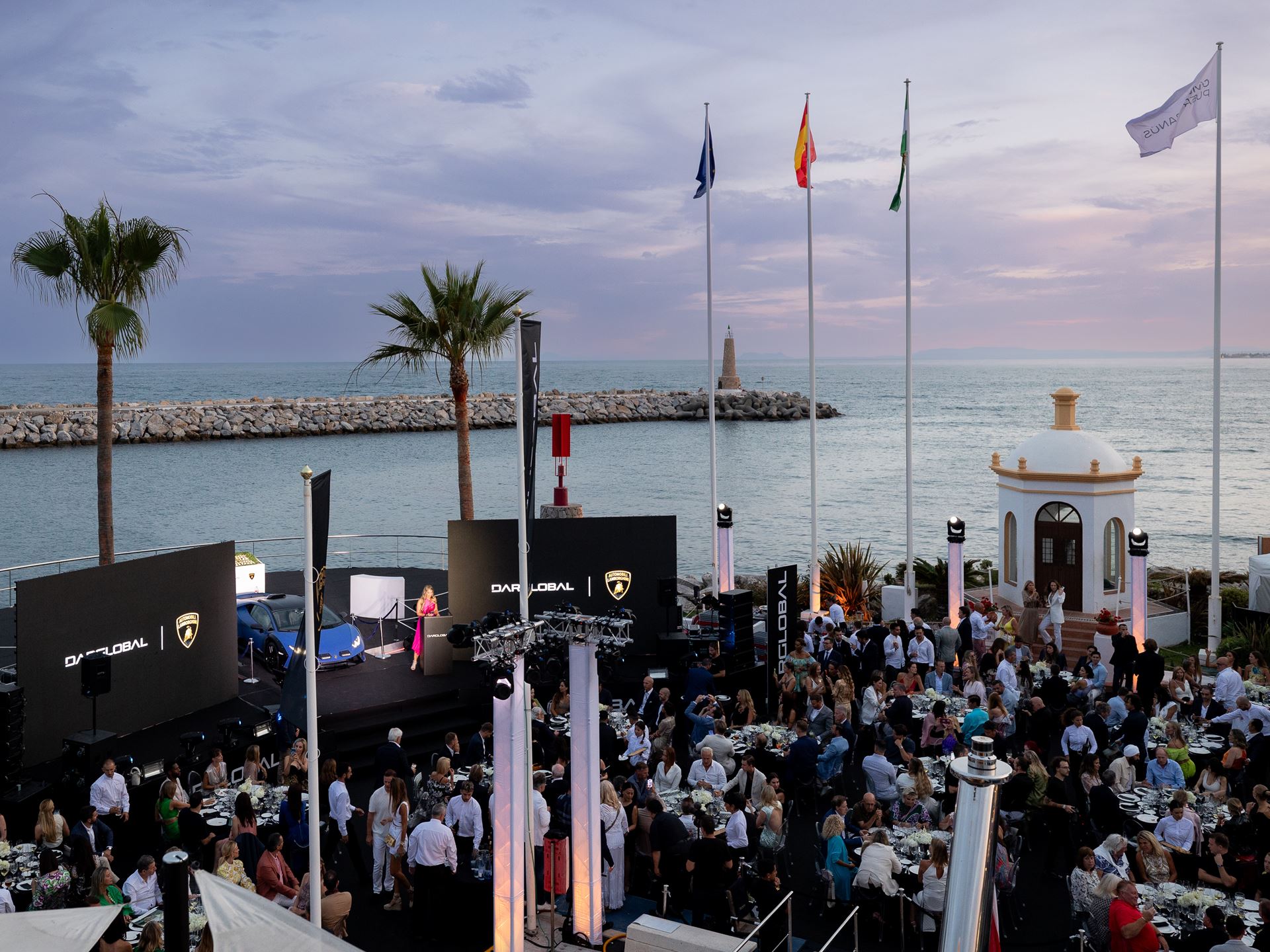 AL and Dar Global event