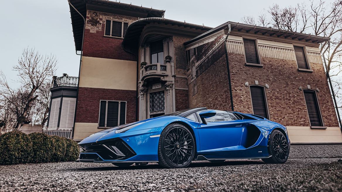 Aventador Ultimae for the first time on road